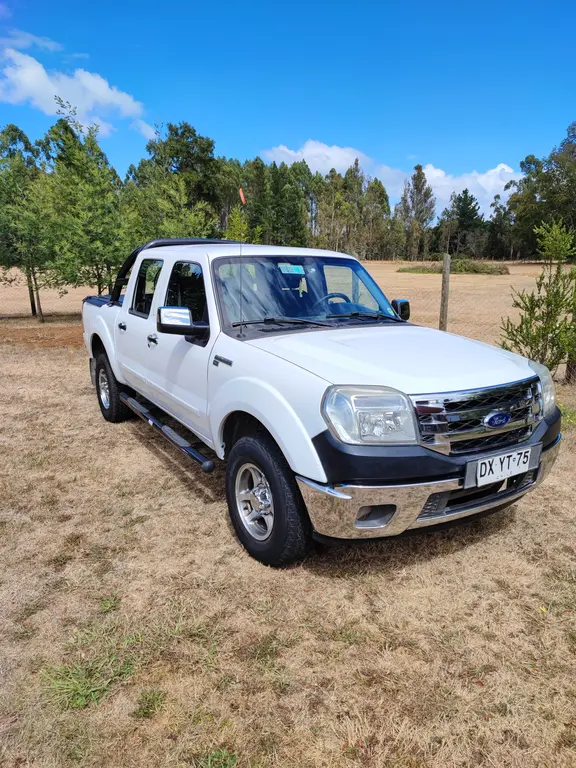 Ford Ranger XLT 2.3L 4X2 usado (2012) color Blanco precio $10.300.000