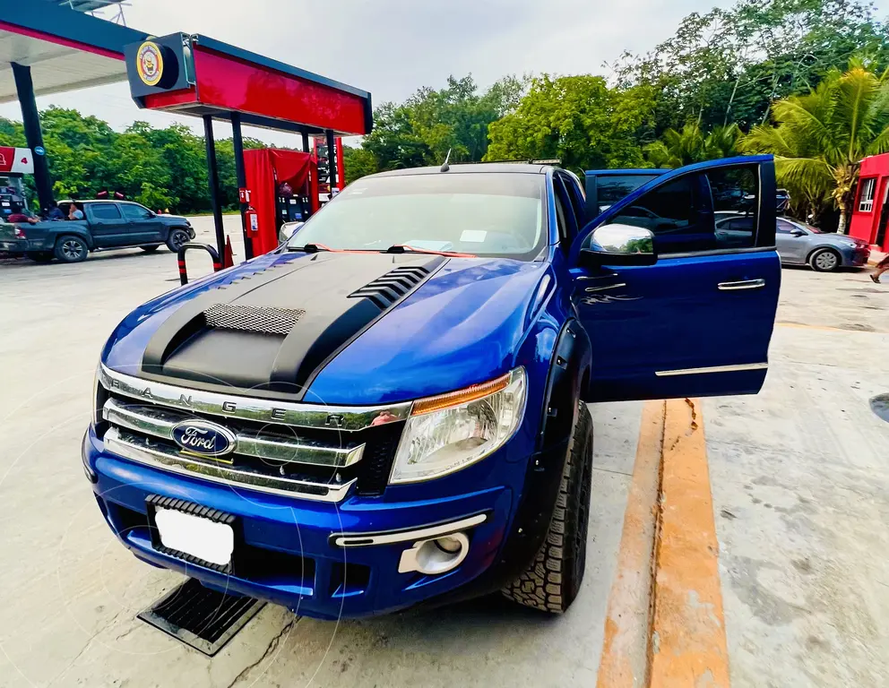 Ford Ranger XLT 4x2 Cabina Doble usado (2015) color Azul precio $410,000