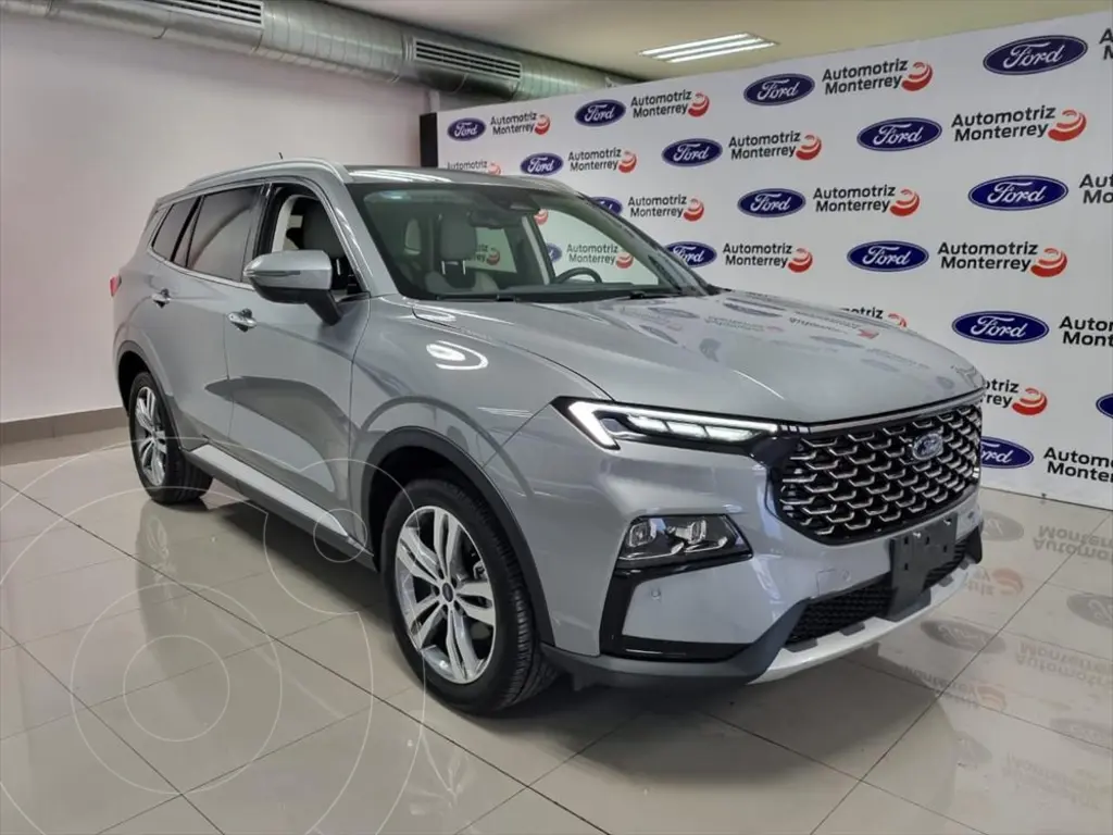 Ford Territory Titanium usado (2024) color Gris Oscuro precio $680,000