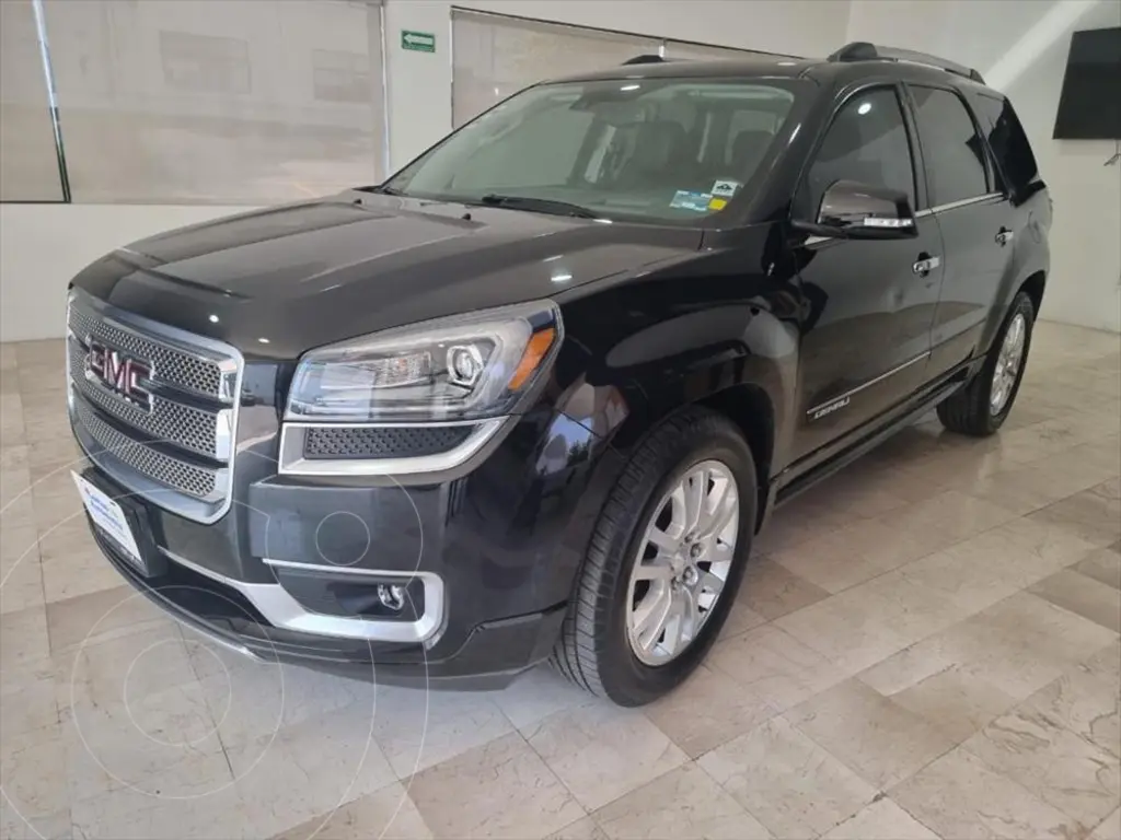 GMC Acadia Denali usado (2016) color Negro precio $445,000