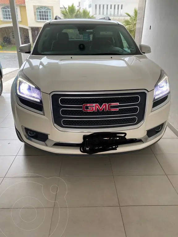 GMC Acadia SLT 2 usado (2015) color Blanco Diamante precio $355,000