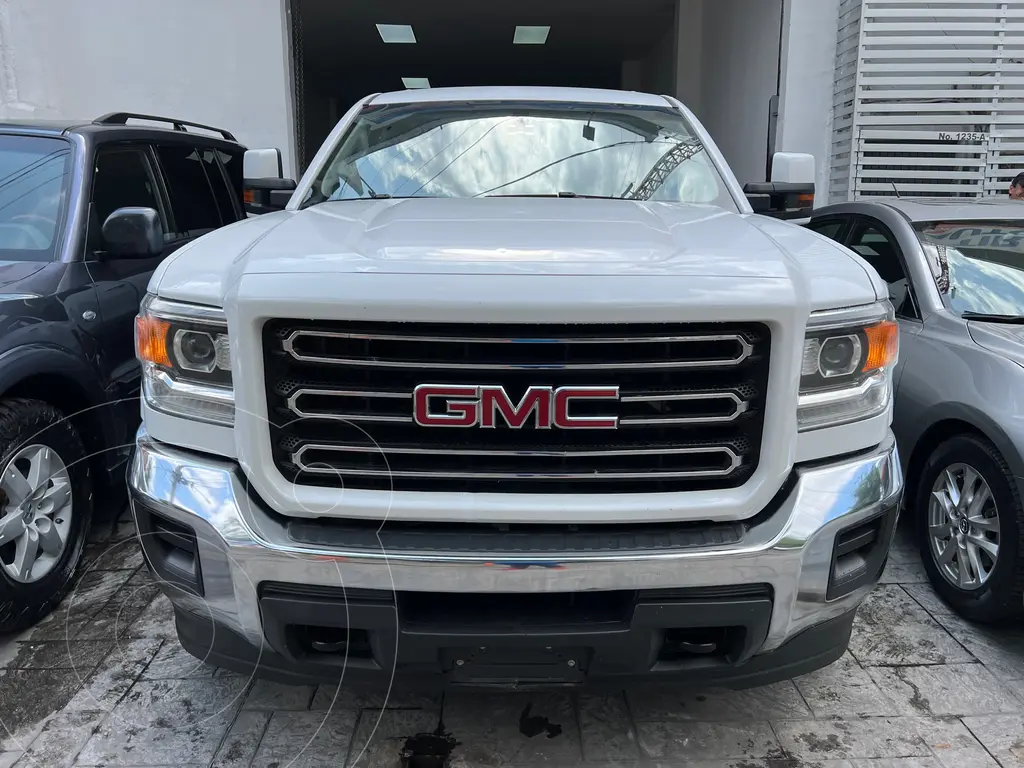 GMC Sierra Crew Cabina All Terrain 4x4 usado (2018) color Blanco precio ...