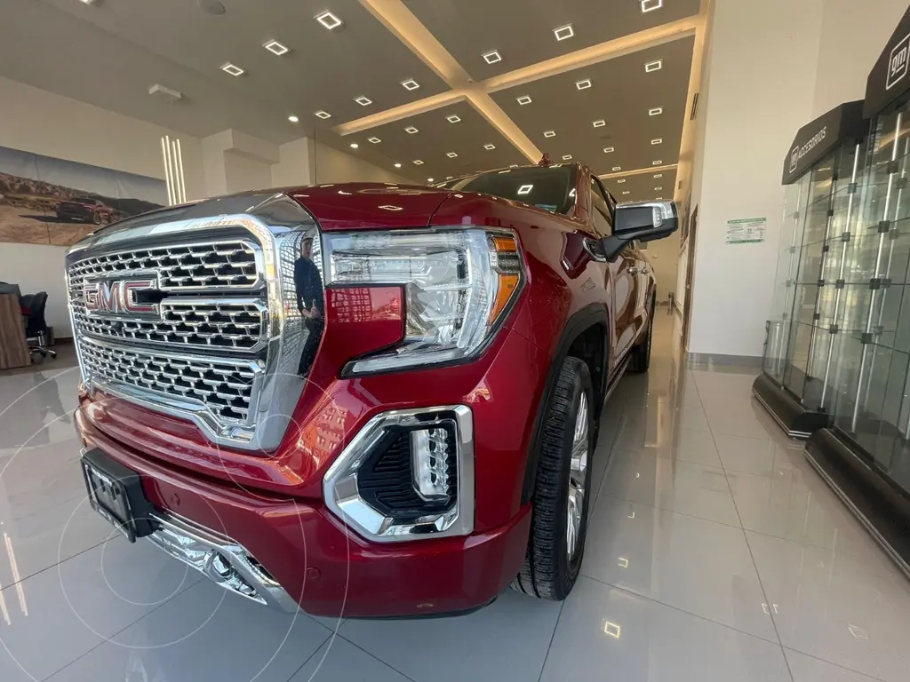 GMC Sierra Denali usado (2020) color Rojo precio $990,000