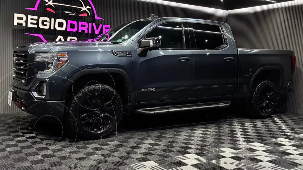 GMC Sierra AT4 usado (2020) color Azul precio $889,900