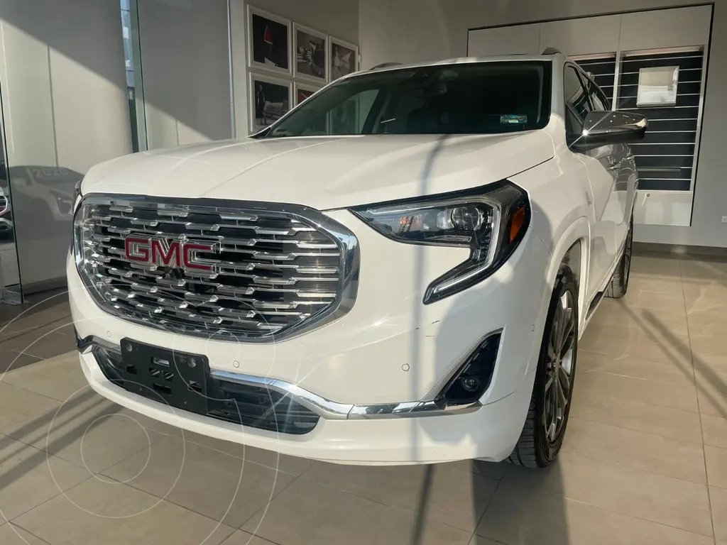 GMC Terrain Denali usado (2019) color Blanco precio $450,000