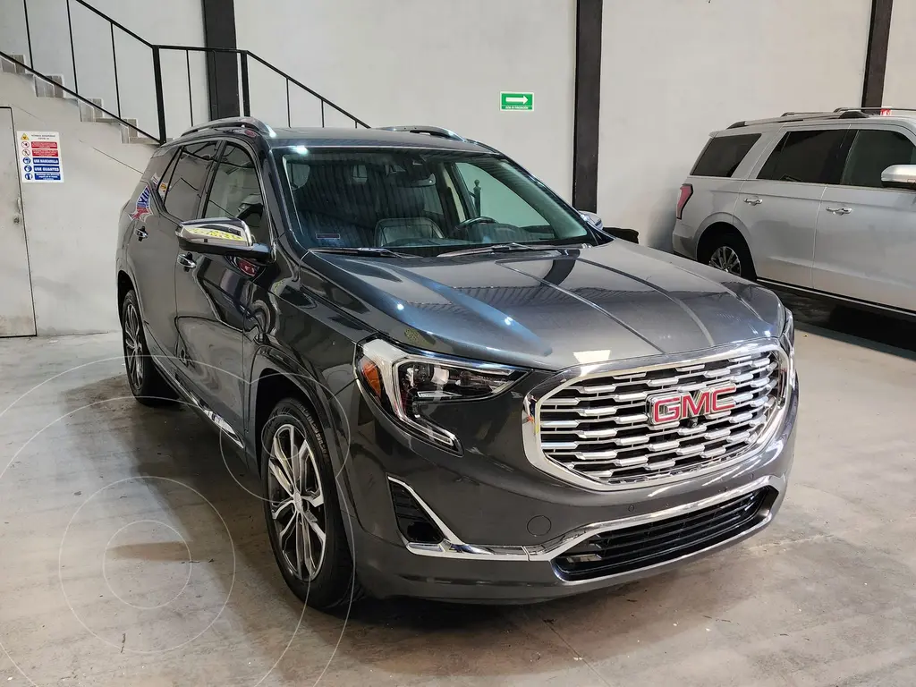 GMC Terrain Denali usado (2019) color azul petrleo precio $398,000