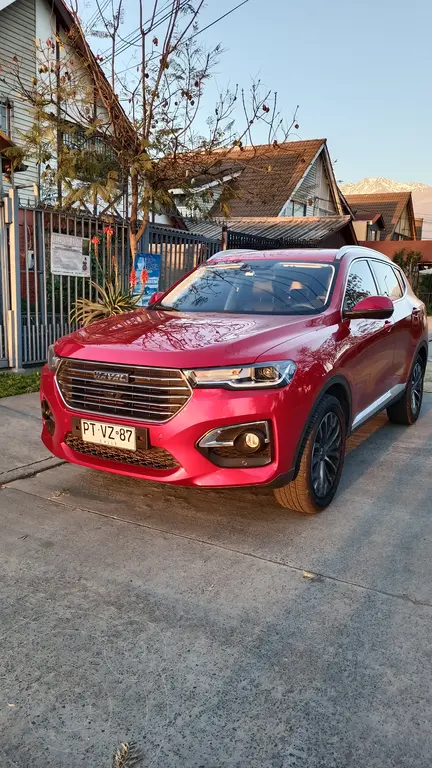 Haval H6 2.0L Deluxe AWD usado (2021) color Rojo precio $15.500.000