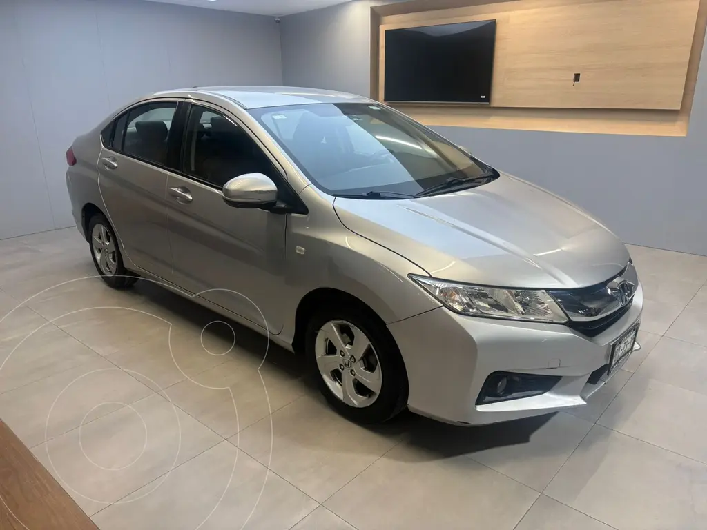 Honda City LX 1.5L usado (2014) color plateado precio $150,000