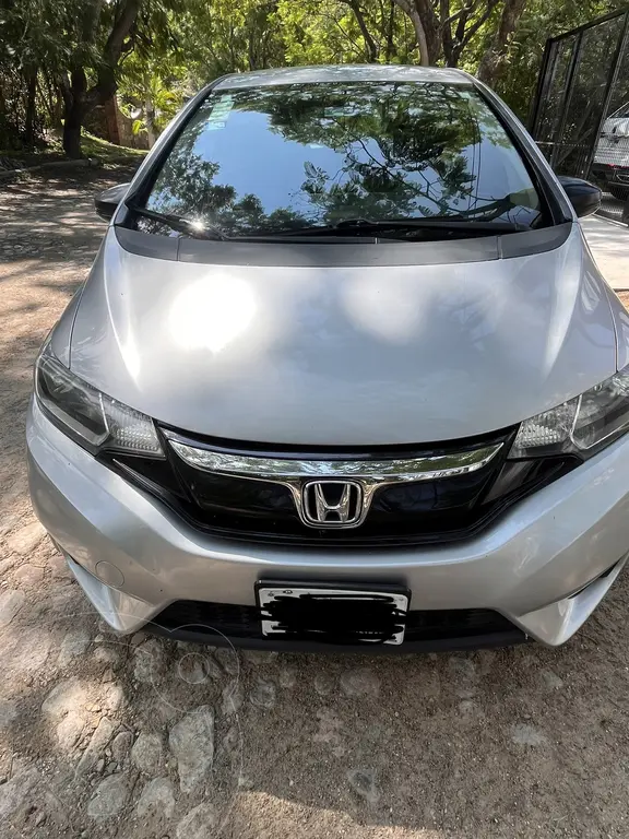 Honda Fit Cool 1.5L usado (2016) color Plata precio $179,000