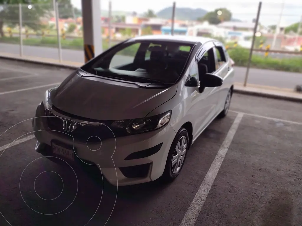 Honda Fit Cool 1.5L usado (2016) color Blanco precio $193,000