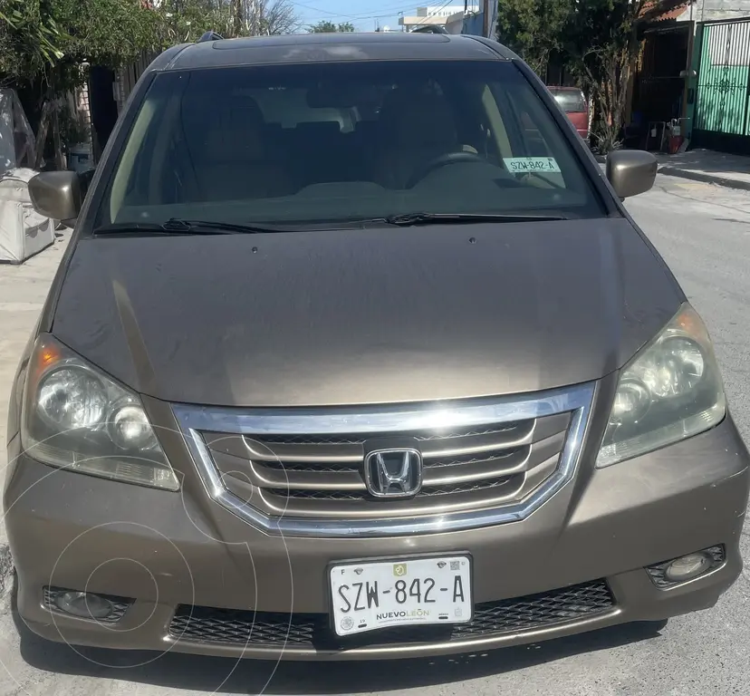Honda Odyssey Touring usado (2010) color Oro precio $145,000