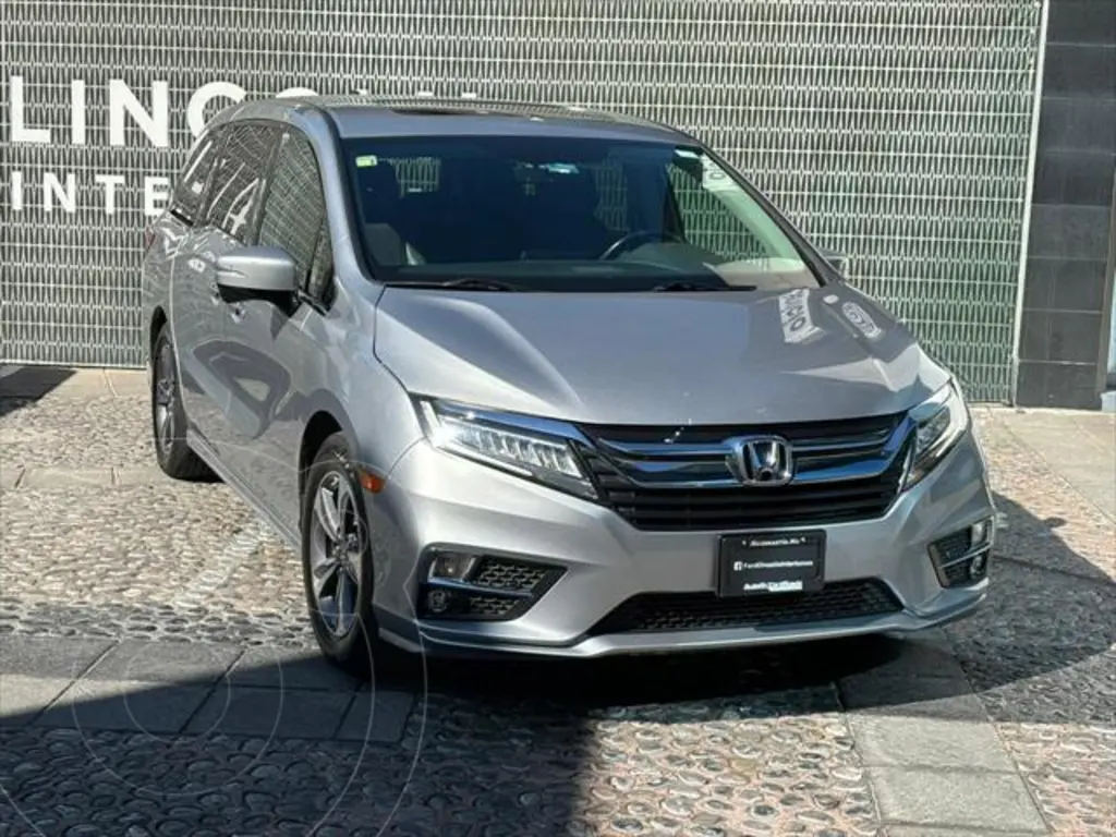 Honda Odyssey Touring usado (2018) color Azul Claro precio $595,000