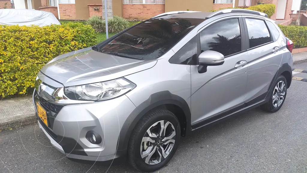 Honda WR-V 1.5L LX Aut usado (2018) color Plata precio $73.000.000