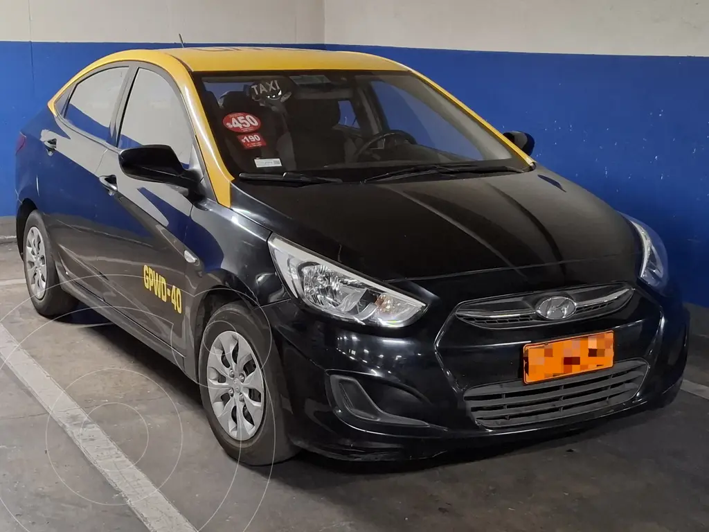 Hyundai Accent 1.6L GL Ac Taxi usado (2017) color Negro precio $12.990.000