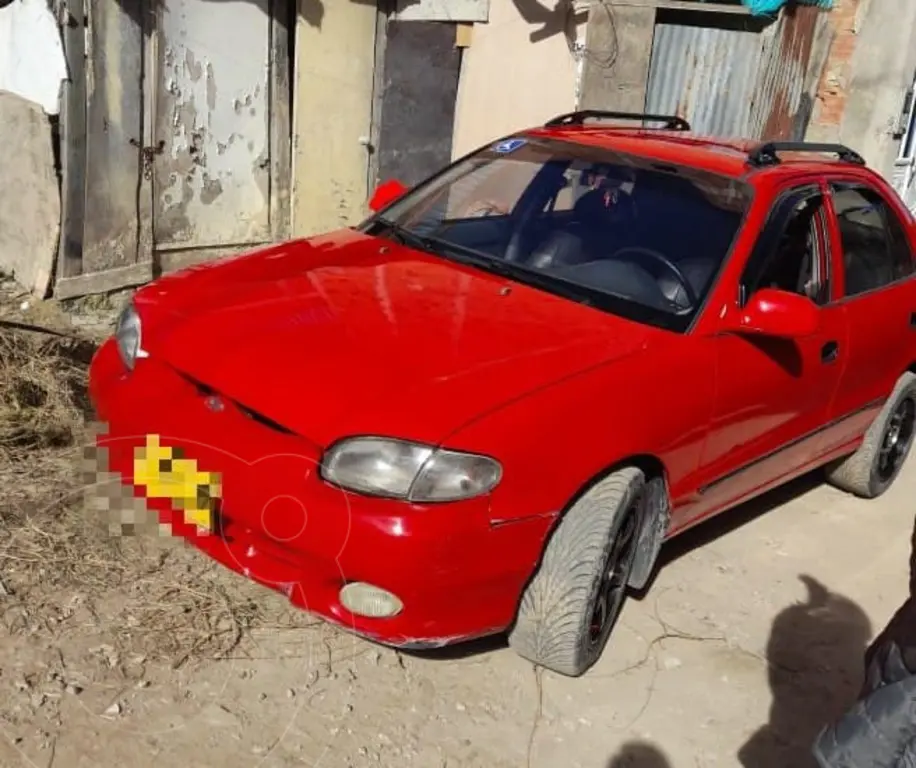 Hyundai Accent GL 1500 cc usado (1998) color Rojo precio $13.800.000