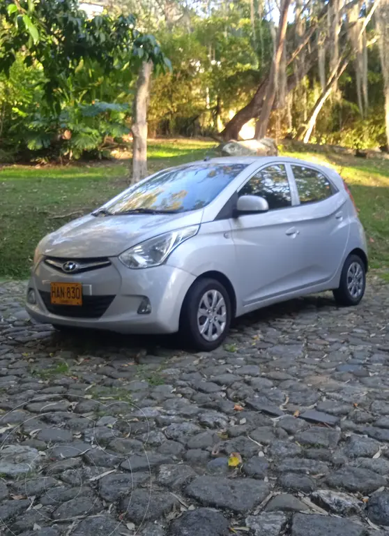 Hyundai EON 0.8 usado (2015) color Gris precio $28.000.000