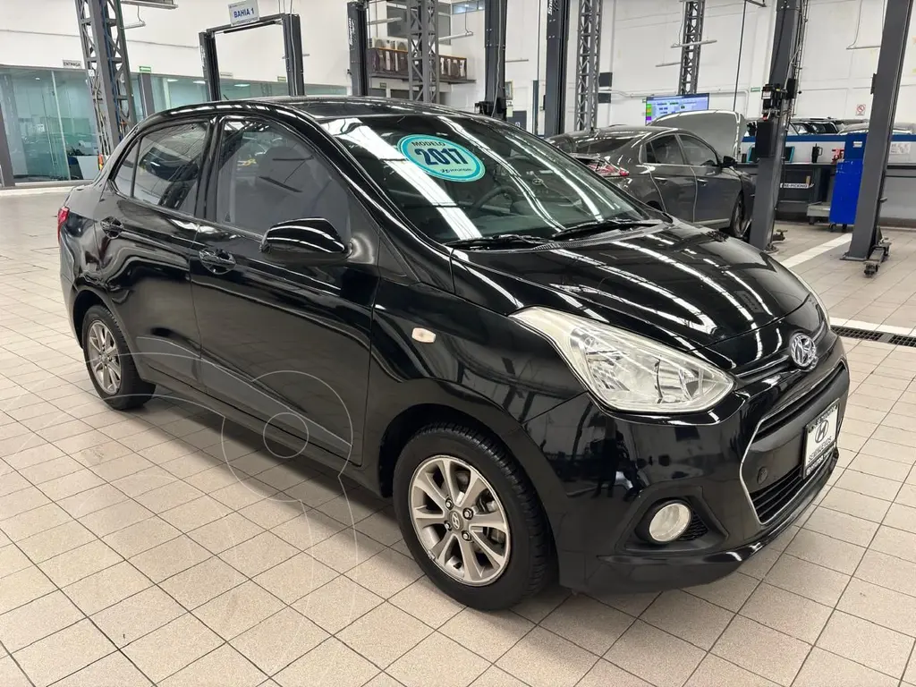 Hyundai Grand i10 GLS Aut usado (2017) color Negro precio $178,000