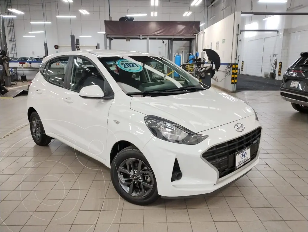 Hyundai Grand i10 MID usado (2021) color Blanco precio $245,000