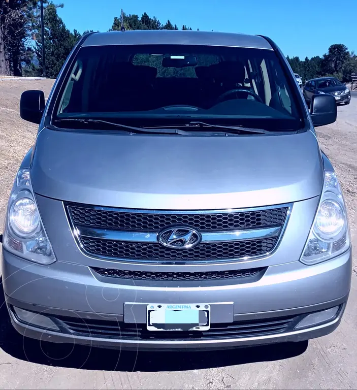 Hyundai H1 Mini Bus 12 Pas. CRDi Full Premium usado (2014) color Plata ...