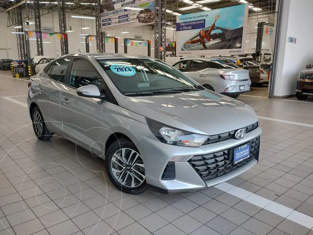 Hyundai HB20 GL Mid usado (2023) color plateado precio $295,000