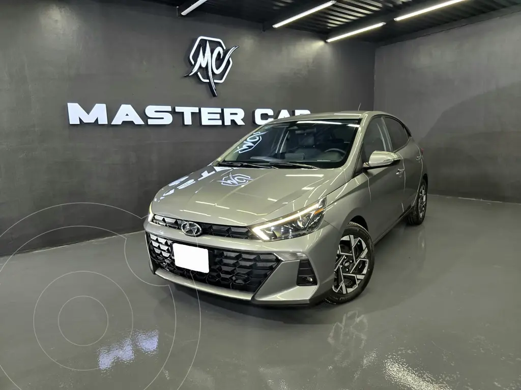 Hyundai HB20 GL Aut usado (2023) color Gris precio $348,000