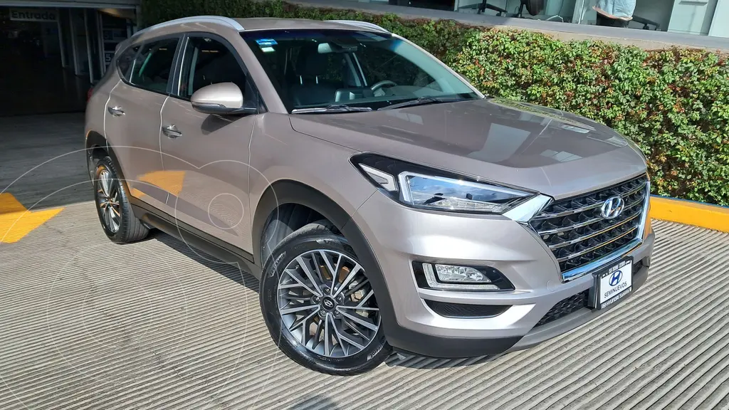 Hyundai Tucson Limited usado (2019) color caf precio $389,900