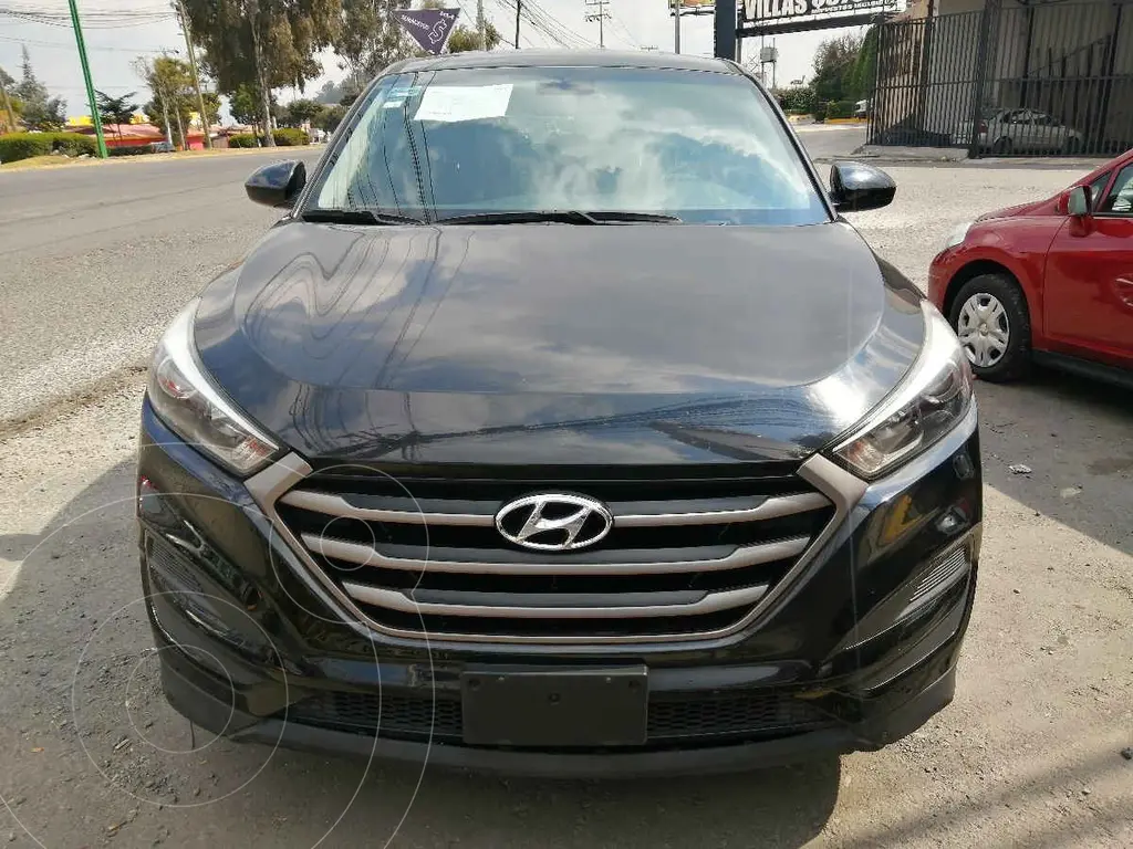 Hyundai Tucson GLS usado (2017) color Negro precio $355,000