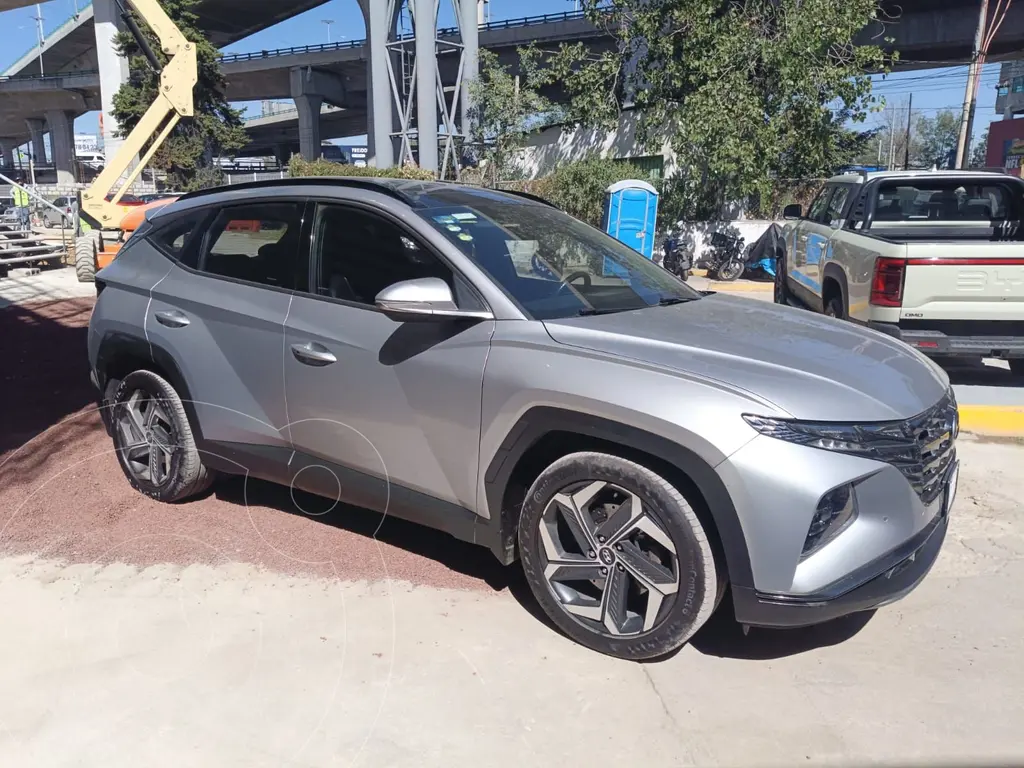 Hyundai Tucson Limited Tech usado (2022) color plateado precio $459,000