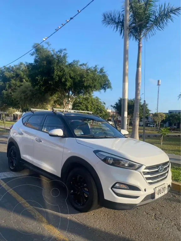 Hyundai Tucson 2.0L GL 4x2 usado (2016) color Blanco precio $50,000
