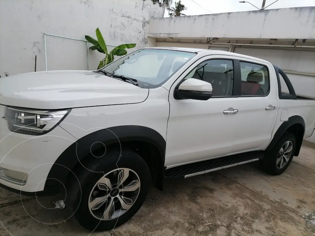 JAC Frison T8 2.0L usado (2022) color Blanco precio $350,000