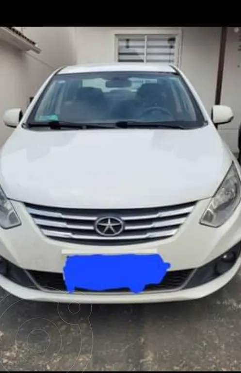 JAC J4 1.5 Comfort usado (2017) color Blanco precio $5.150.000