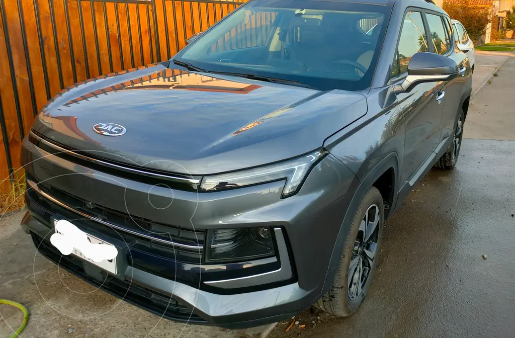 JAC JS4 1.6L Comfort usado (2022) color Gris precio $10.500.000