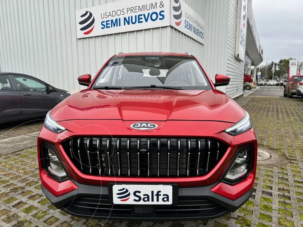 JAC JS8 1.5L Luxury SE usado (2023) color Rojo precio $12.990.000
