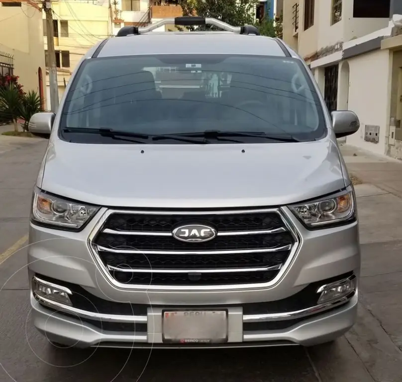 JAC Refine 2.0L Luxury usado (2023) color Plata precio u$s17,000