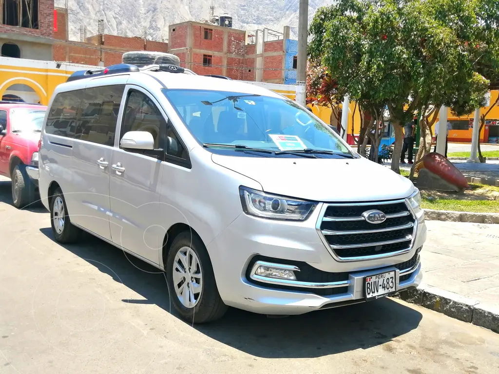 JAC Refine 2.0L Luxury usado (2022) color Plata precio u$s15,500