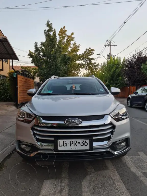 JAC S2 1.5L Luxury Smart usado (2019) color Plata precio $8.700.000