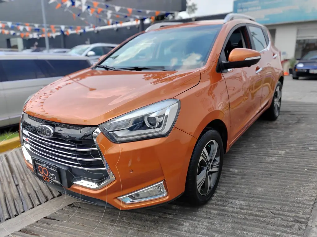 JAC Sei2 Smart Aut usado (2021) color Naranja precio $205,000