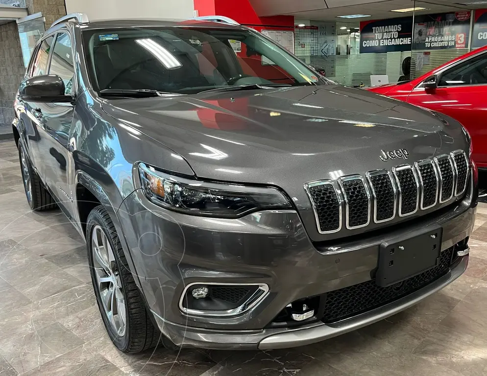 Jeep Cherokee Overland usado (2019) color Gris Oscuro precio $488,000