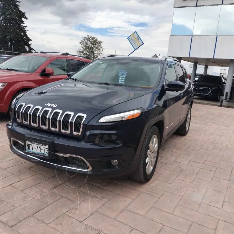 Jeep Cherokee Latitude usado (2015) color Azul precio $275,000