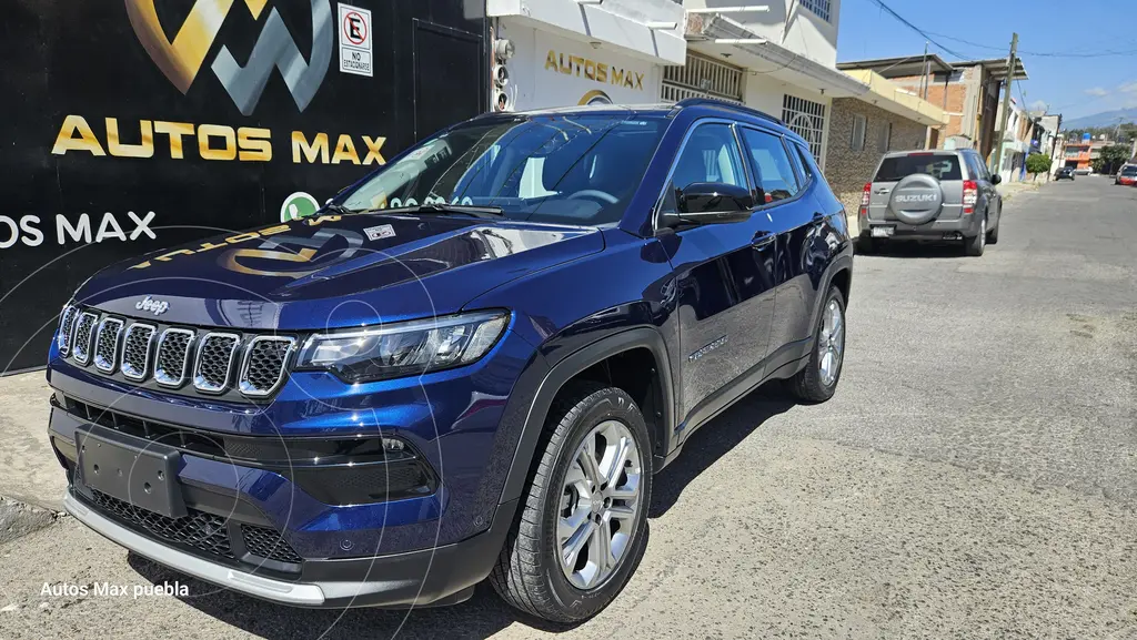 Jeep Compass Limited Premium usado (2024) color Azul precio $525,000