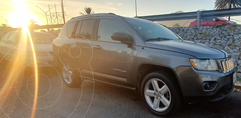 Jeep Compass 4x4 Limited Premium CVT Nav usado (2012) color Plata ...