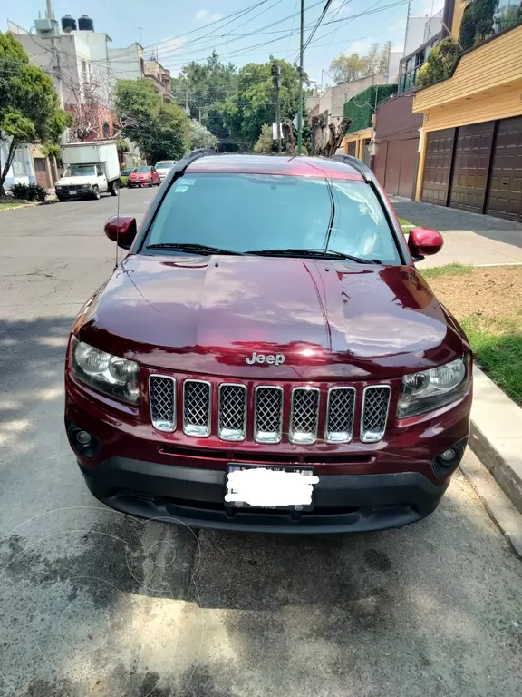 Jeep Compass 4x2 Latitude usado (2016) color Rojo Cerezo precio $235,500