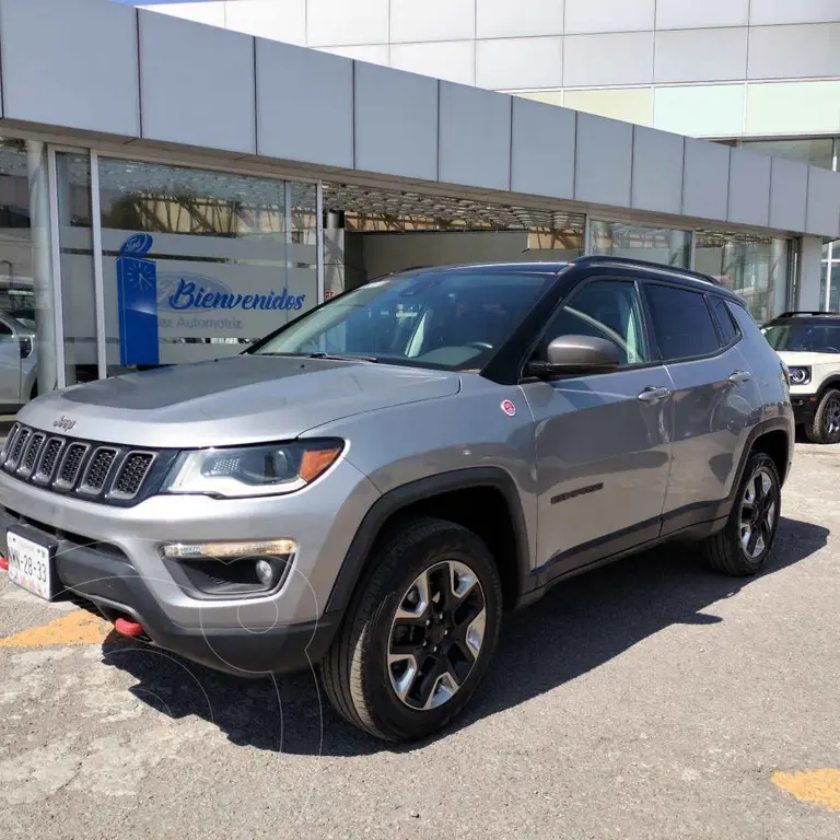 Jeep Compass Trailhawk 4X4 usado (2018) color Plata precio $350,000