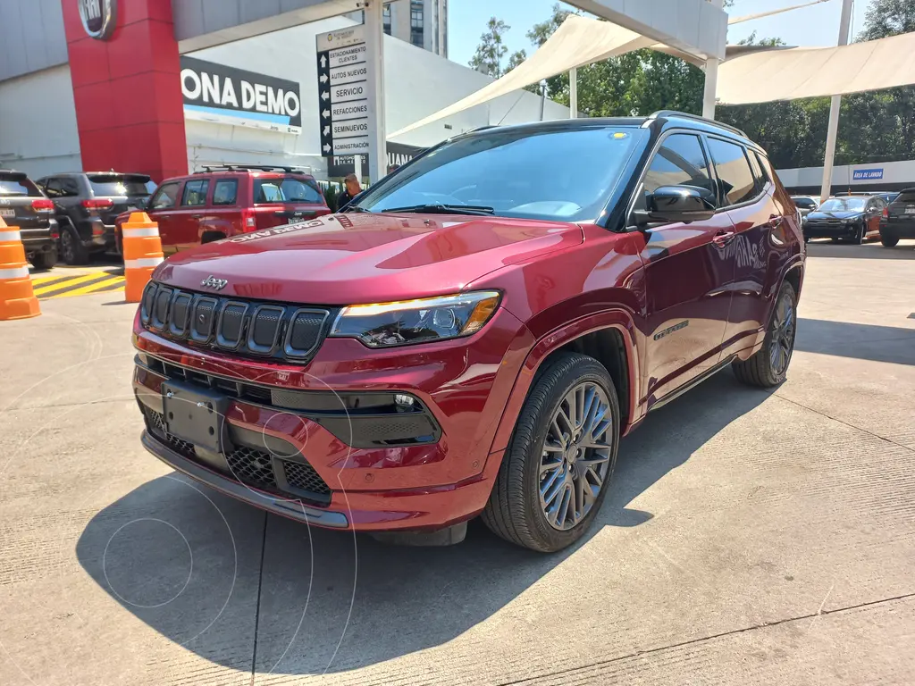 Jeep Compass High Altitude usado (2022) color Rojo Velvet precio $657,000