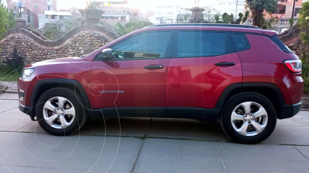 Jeep Compass Sport usado (2018) color Rojo precio u$s17,900
