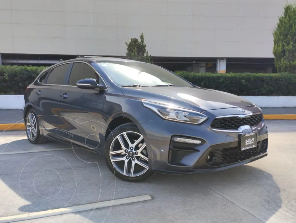 Kia Forte Hatchback 2.0L EX GT Line Aut usado (2021) color Gris Oscuro ...