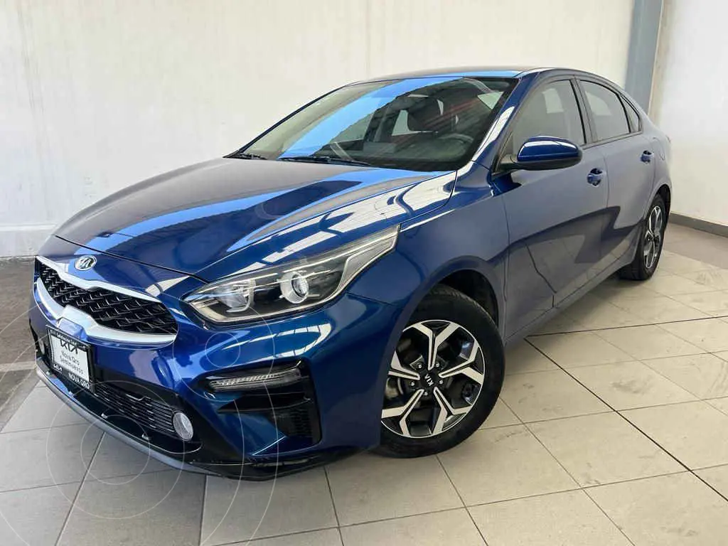Kia Forte Sedan LX usado (2020) color Azul precio $310,000