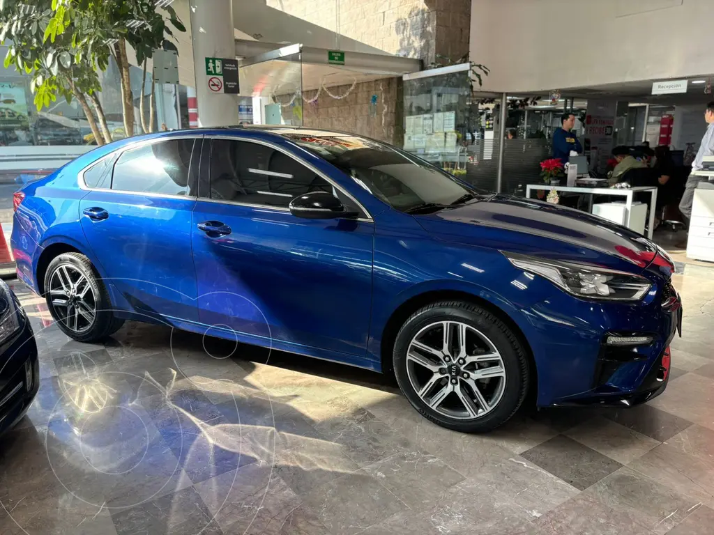Kia Forte Sedan EX Aut usado (2019) color Azul Acero precio $269,000