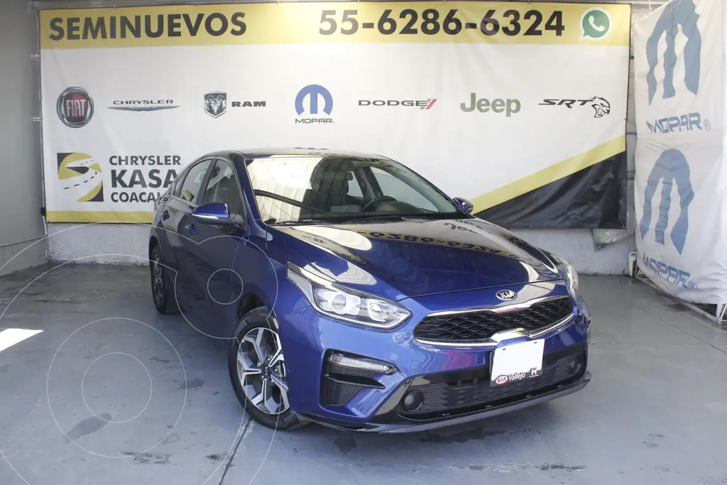 Kia Forte Sedan EX Aut usado (2019) color Azul precio $270,000