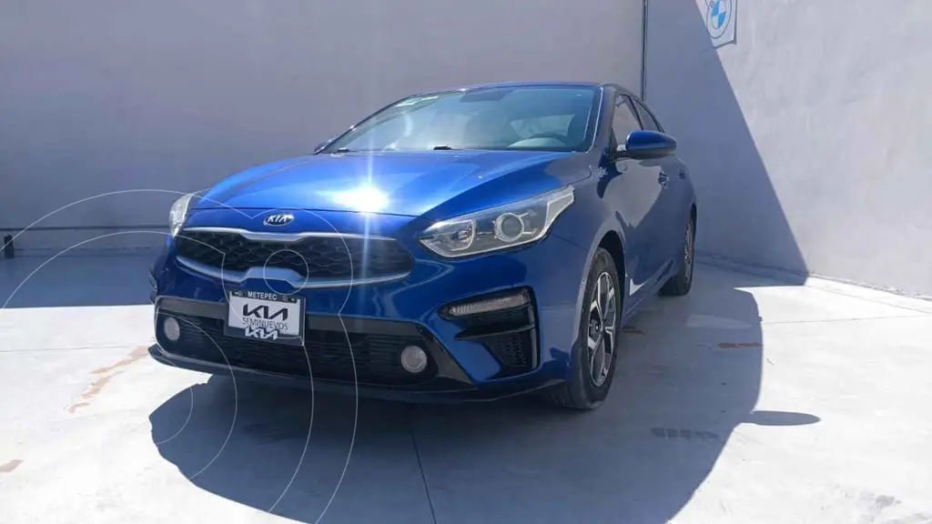 Kia Forte Sedan LX usado (2020) color Azul precio $280,000